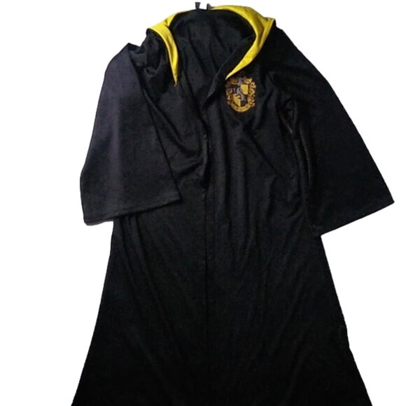 Warner Bros. | Costumes | Harry Potter Hufflepuff Cloak Sizesm Color ...
